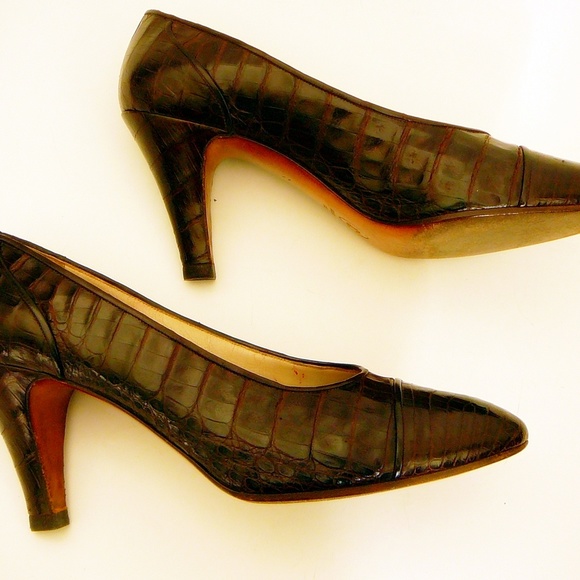 CHANEL | Shoes | Chanel Sz7 Vtg Brown Pumps Alligator Croc Leather ...